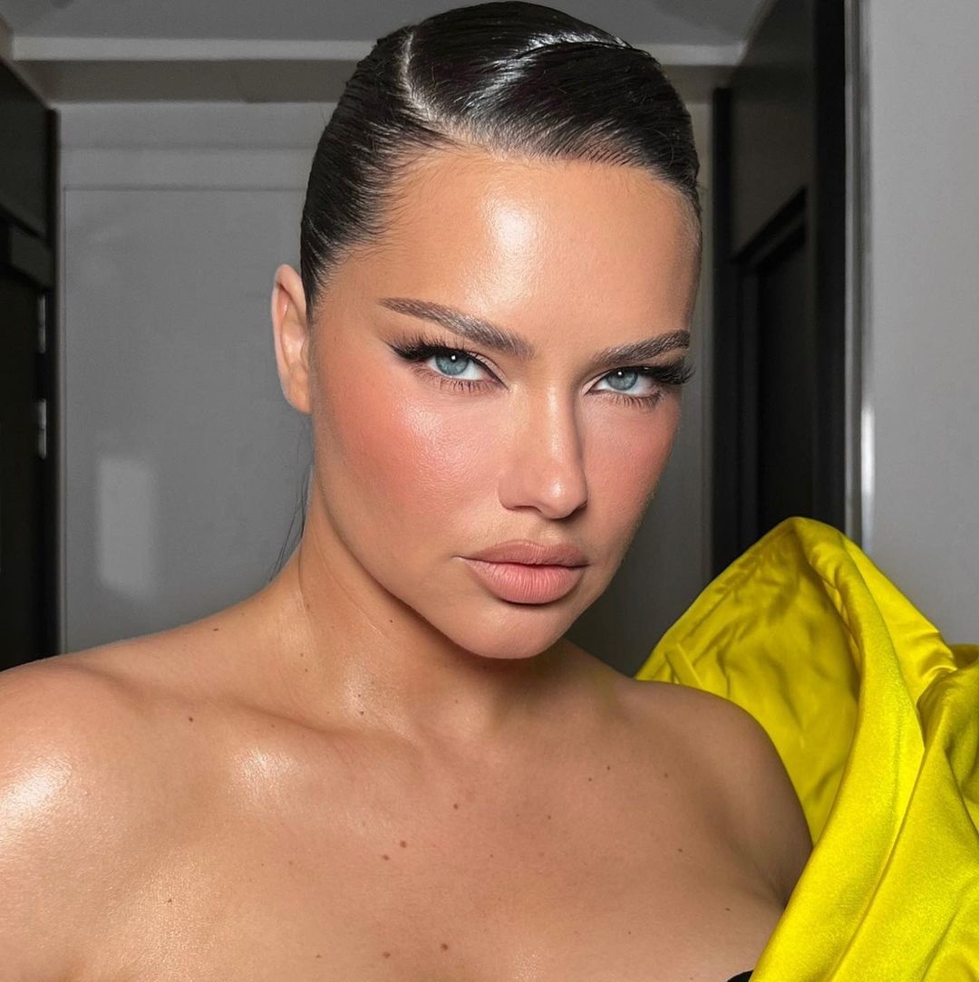 صيحات جمالية جريئة في اليوم الثالث من مهرجان كان 2023 - صور - المدينة نيوز